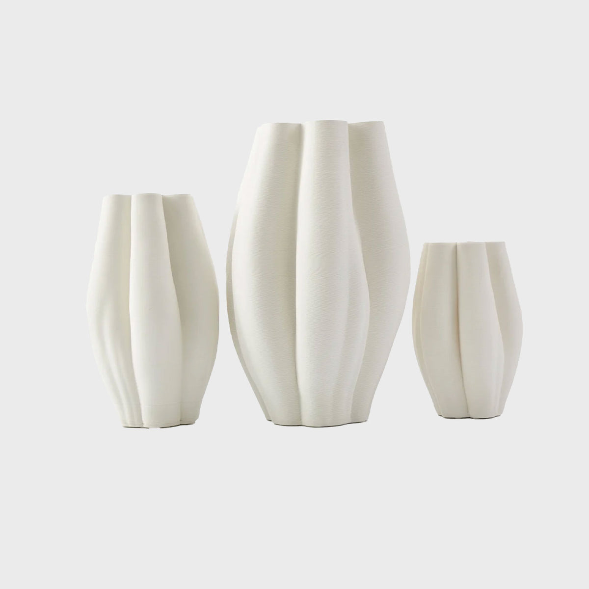The Foundry La Mer Vase Ivory Medium Oscar And Willow